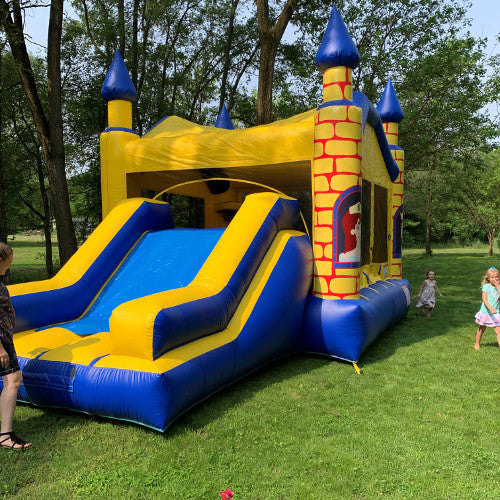 Spacewalk Yellow Castle Moonwalk Bounce House - Three Rivers, MI ...